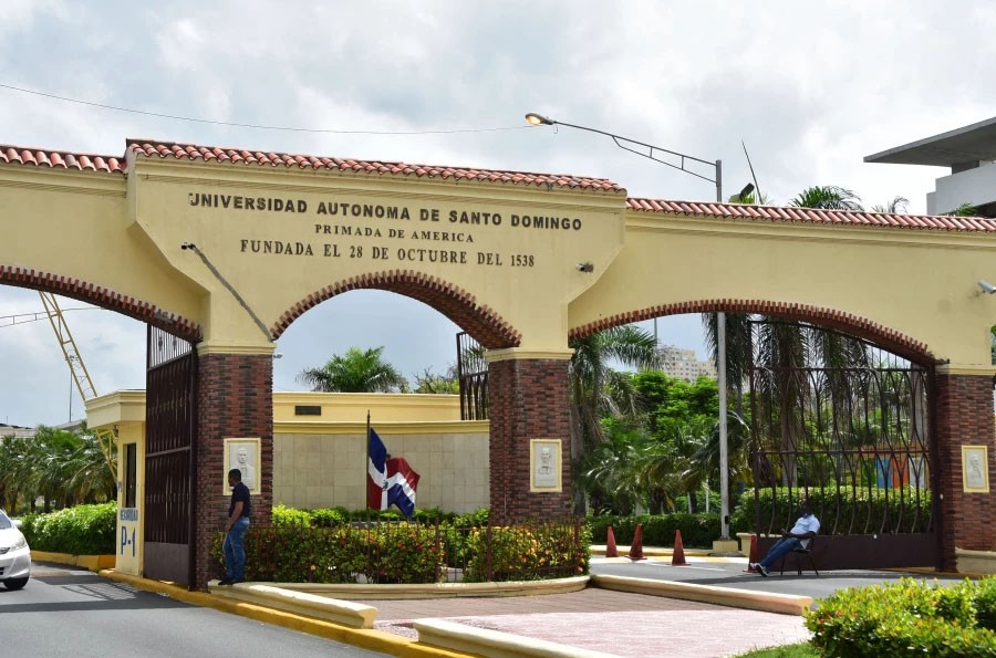 Escuela de Medicina UASD recibirá acreditación internacional este jueves
