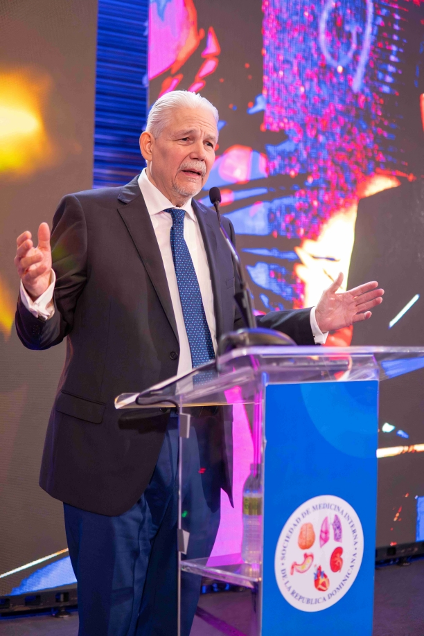 La SMIRD rinde homenaje al Dr. Jorge Marte Báez por su destacada ...