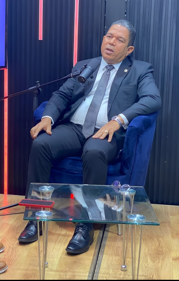 Senador Moisés Ayala exige solución definitiva a medicamentos de alto ...